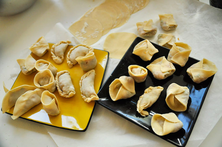 Wonton Soep or Pangsit soup - authentic recipe