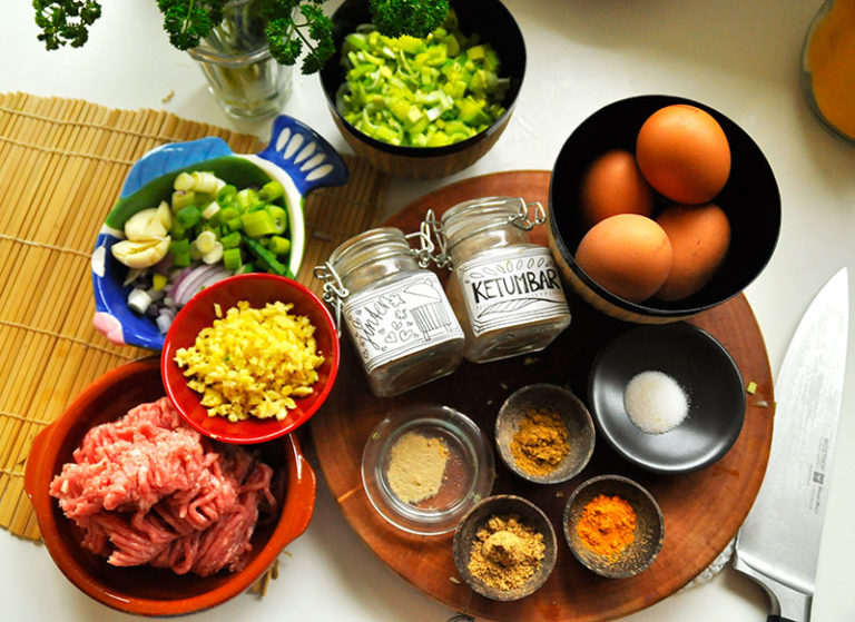 Martabak Telor - Indonesian Savory Crunchy Egg Snack - Easy Recipe