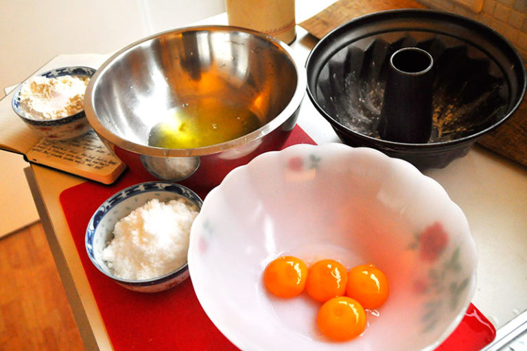 Pandan Sponscake Basisrecept - Indische Groene cake - PisangSusu.com